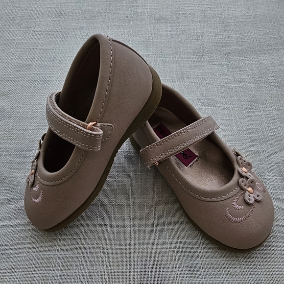 Rachel Shoes | Shoes | Rachel Shoes Sz 6 Girls | Poshmark